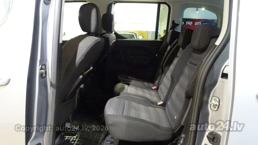 Pelēks Opel Combo 2022 Tallina, ar dzinēja tilpumu 1.20 L un nobraukumu 42 tūkst. km par 16990 €, foto 15 vietnē AUTOMOTO.COM.LV