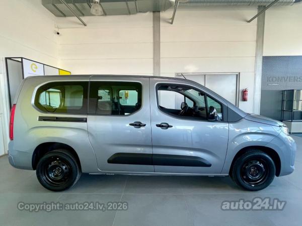 Grey Opel Combo 2026 in Johvi, with an engine capacity of 1.50 L and mileage of 2 thousand km for 29900 €, photo 4 on AUTOMOTO.COM.LV