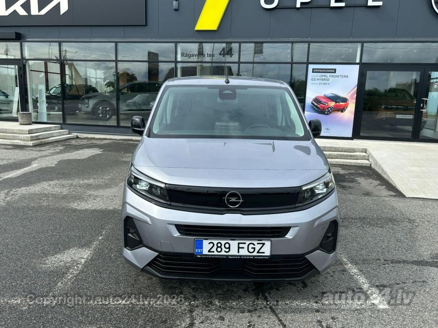 Grey Opel Combo 2026 in Rakvere, with an engine capacity of 1.50 L and mileage of 0 thousand km for 31990 €, photo 3 on AUTOMOTO.COM.LV