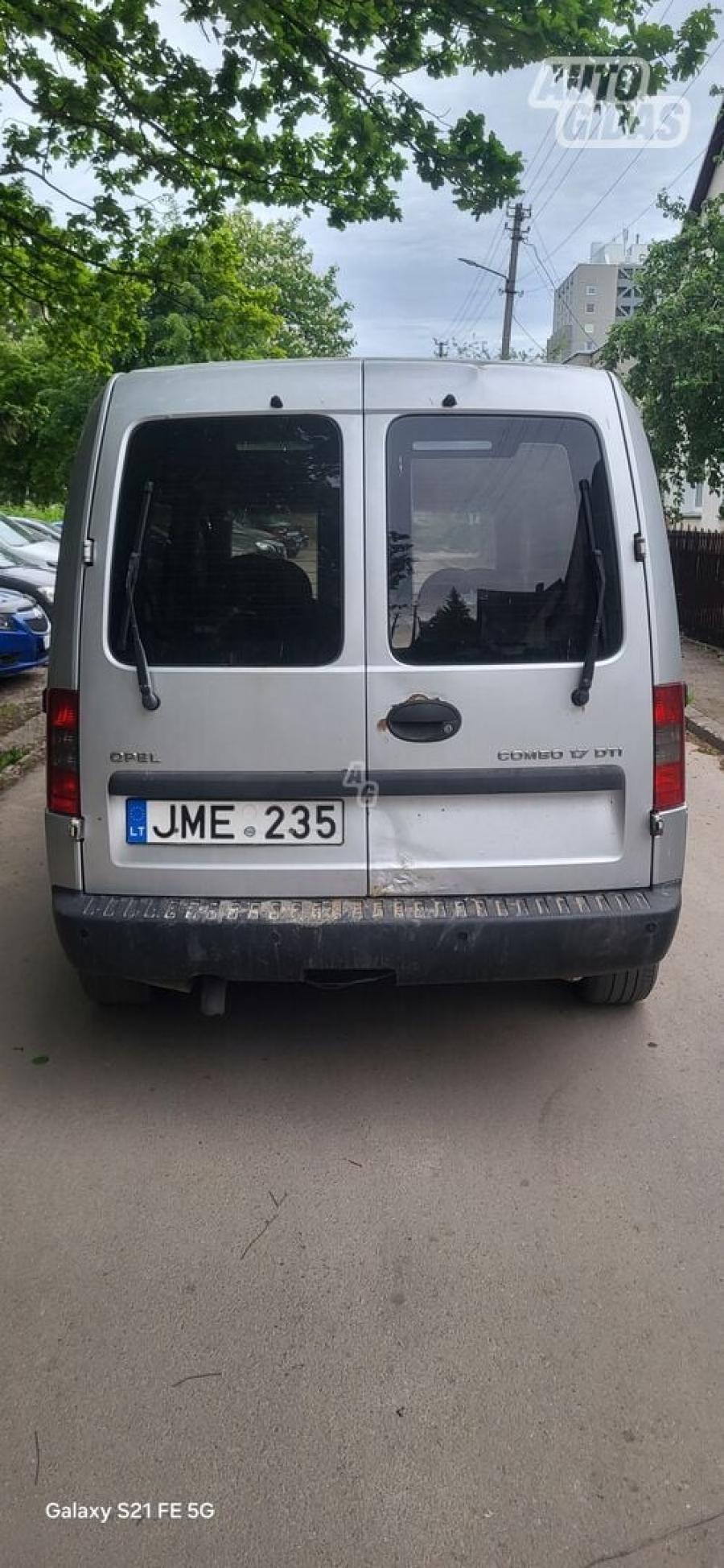 Grey Opel Combo 2003 in Kaunas, with an engine capacity of 1.70 L and mileage of 368 thousand km for 700 €, photo 4 on AUTOMOTO.COM.LV