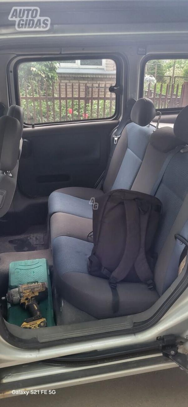 Grey Opel Combo 2003 in Kaunas, with an engine capacity of 1.70 L and mileage of 368 thousand km for 700 €, photo 6 on AUTOMOTO.COM.LV