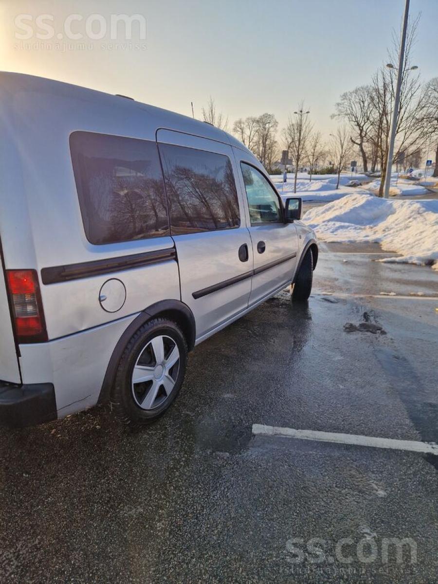Opel Combo 2008 Daugavpils, ar dzinēja tilpumu 1.70 L un nobraukumu 270 tūkst. km par 1500 €, foto 5 vietnē AUTOMOTO.COM.LV