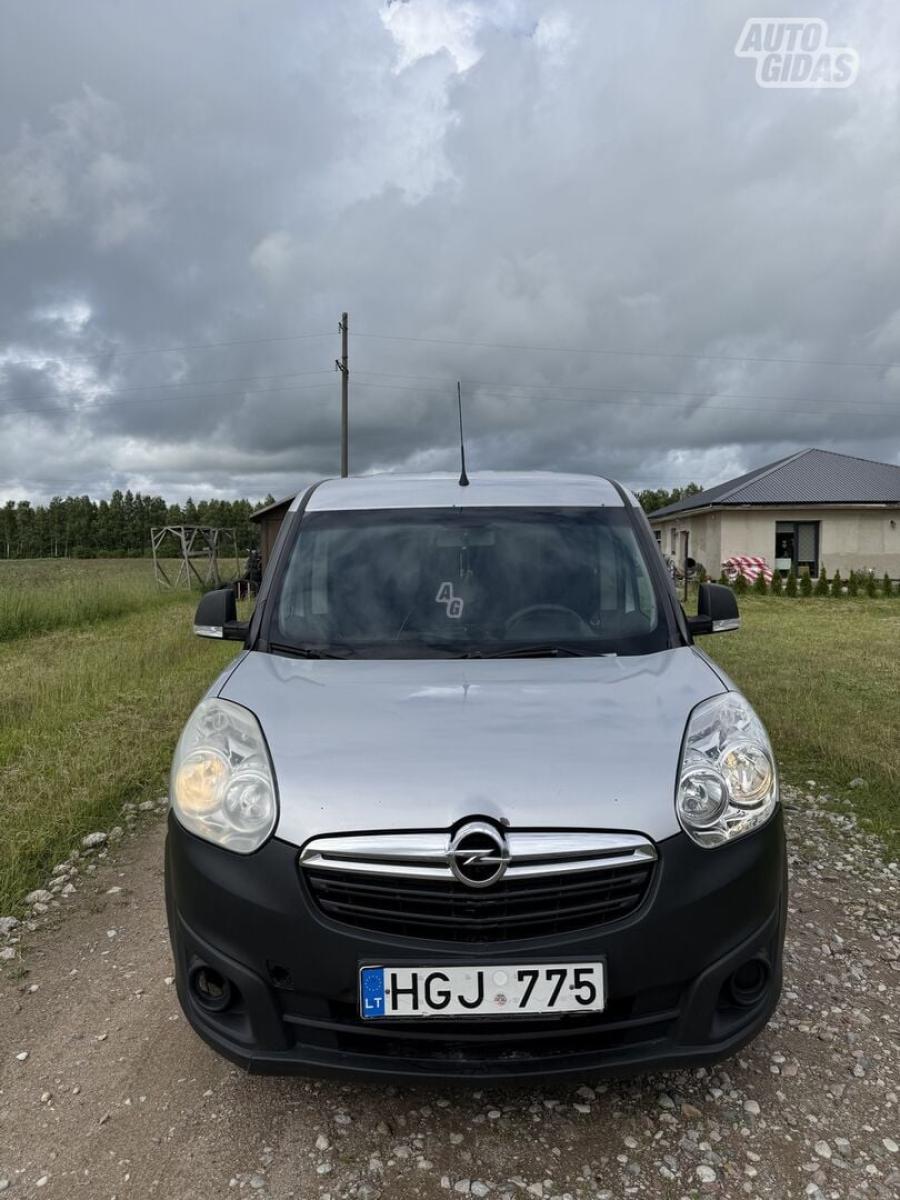 Opel Combo 2014 in Klaipeda, with an engine capacity of 1.60 L and mileage of 313 thousand km for 2700 €, photo 1 on AUTOMOTO.COM.LV
