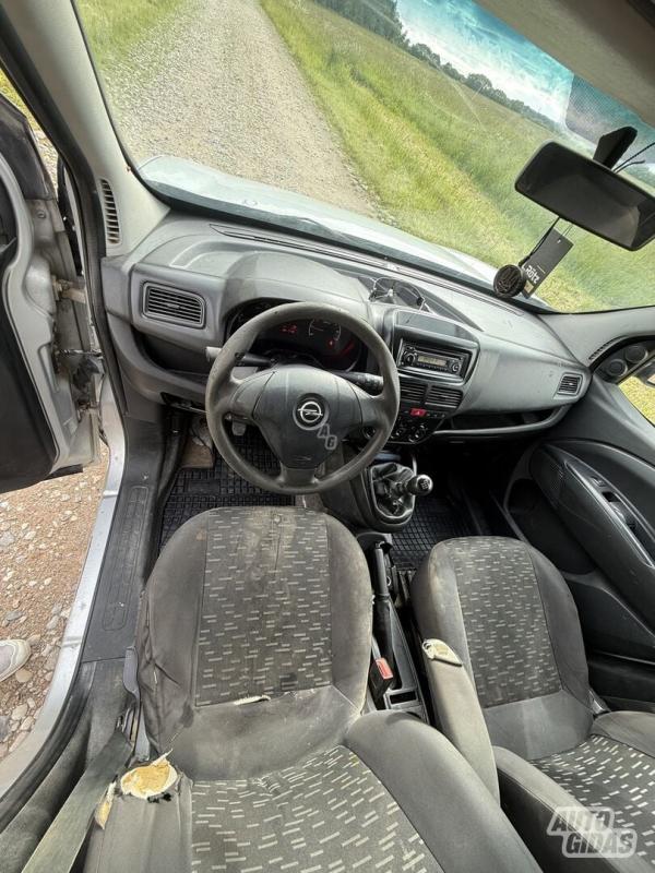 Opel Combo 2014 Klaipėda, ar dzinēja tilpumu 1.60 L un nobraukumu 313 tūkst. km par 2700 €, foto 5 vietnē AUTOMOTO.COM.LV