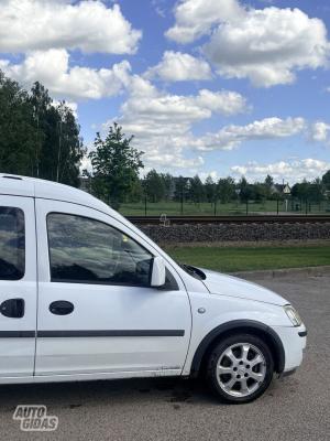 Opel Combo 2006 in Marijampole, with an engine capacity of 1.70 L and mileage of 299 thousand km for 1500 €, photo 7 on AUTOMOTO.COM.LV