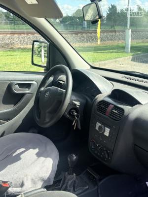 Opel Combo 2006 in Marijampole, with an engine capacity of 1.70 L and mileage of 299 thousand km for 1500 €, photo 8 on AUTOMOTO.COM.LV