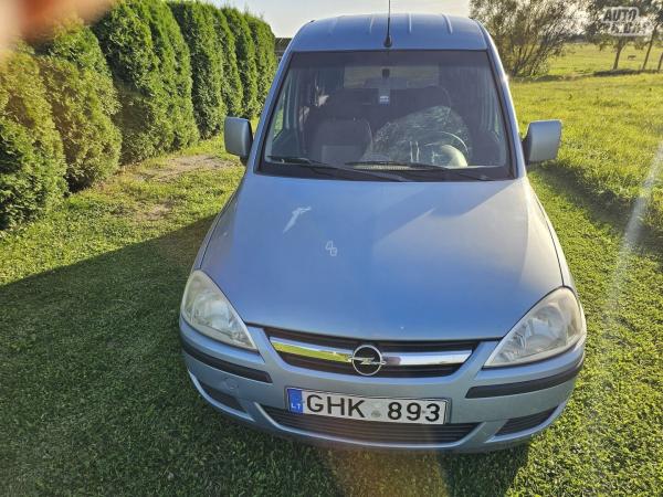 Opel Combo 2006 Alīta, ar dzinēja tilpumu 1.70 L un nobraukumu 362 tūkst. km par 1300 €, foto 7 vietnē AUTOMOTO.COM.LV