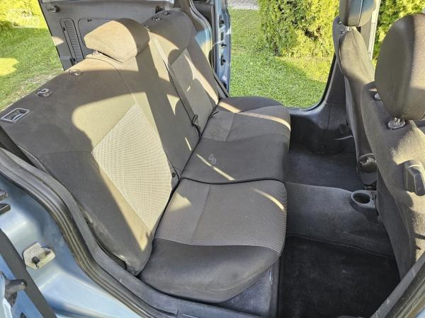 Opel Combo 2006 Alīta, ar dzinēja tilpumu 1.70 L un nobraukumu 362 tūkst. km par 1300 €, foto 11 vietnē AUTOMOTO.COM.LV