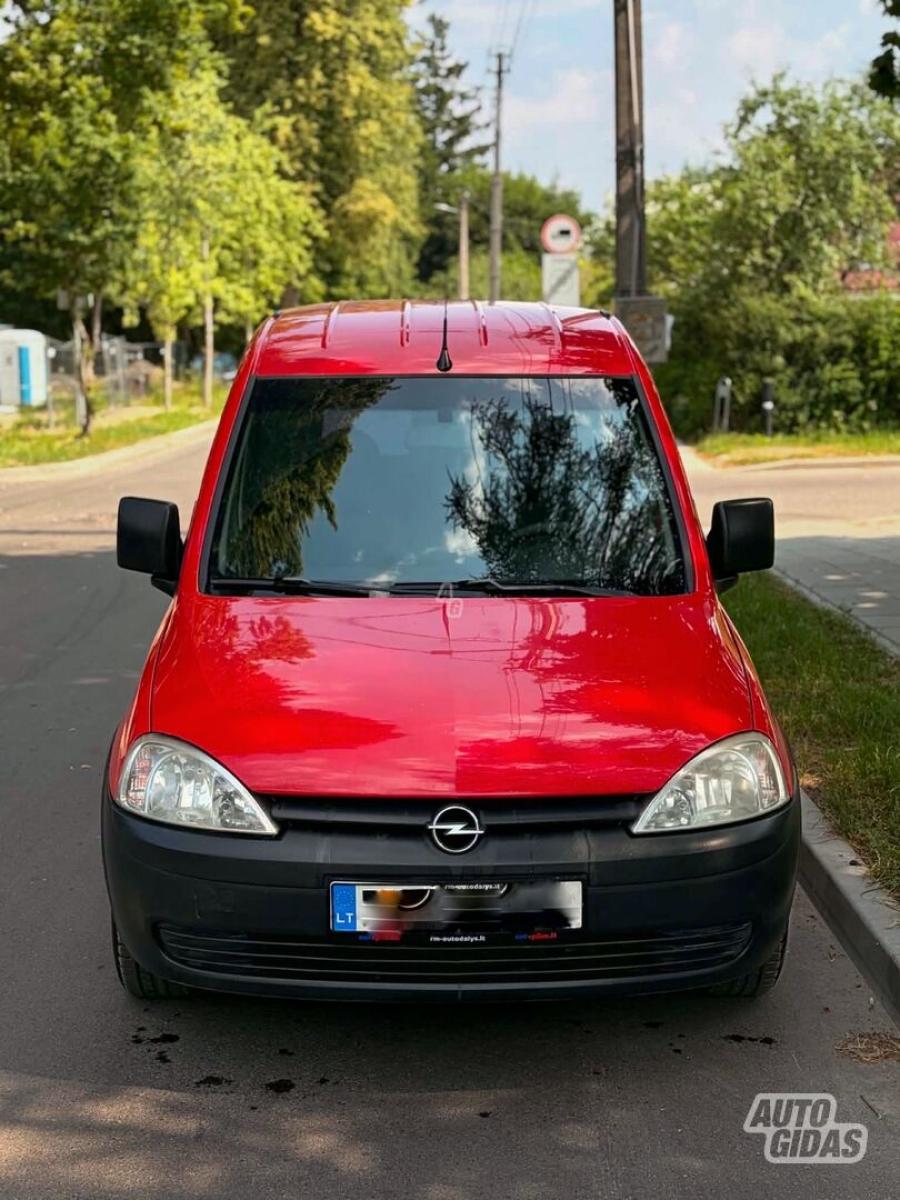 Opel Combo 2010 in Vilnius, with an engine capacity of 1.40 L and mileage of 175 thousand km for 1850 €, photo 4 on AUTOMOTO.COM.LV