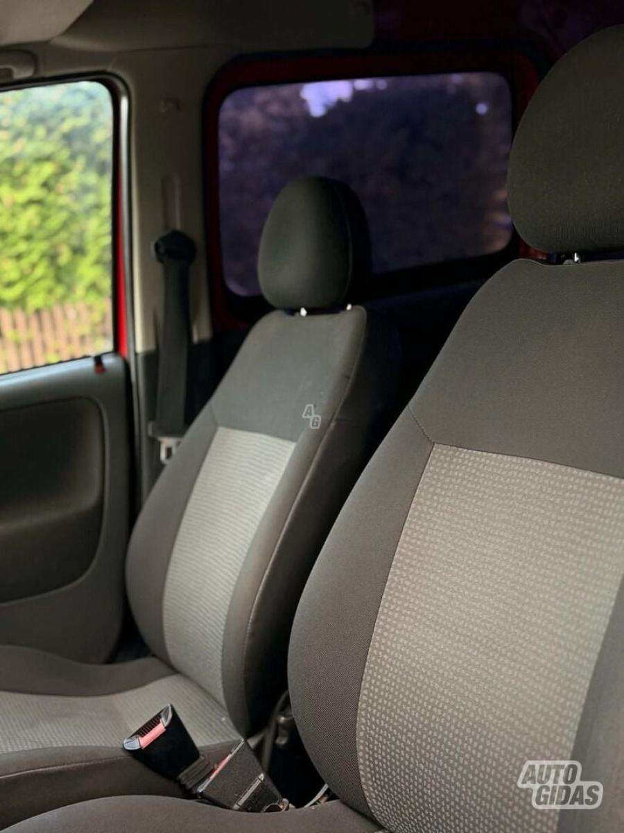Opel Combo 2010 in Vilnius, with an engine capacity of 1.40 L and mileage of 175 thousand km for 1850 €, photo 17 on AUTOMOTO.COM.LV