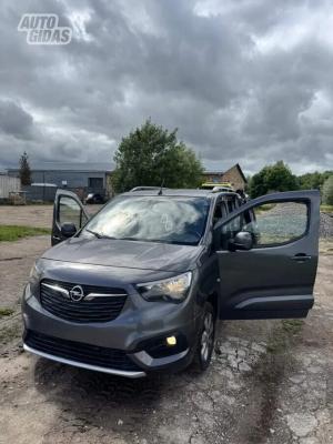 Opel Combo 2020 in Siauliai, with an engine capacity of 1.20 L and mileage of 143 thousand km for 20000 €, photo  on AUTOMOTO.COM.LV