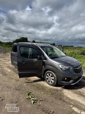 Opel Combo 2020 in Siauliai, with an engine capacity of 1.20 L and mileage of 143 thousand km for 20000 €, photo 6 on AUTOMOTO.COM.LV