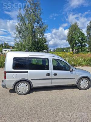 Opel Combo 2008 in Aizkraukle, with an engine capacity of 1.70 L and mileage of 325 thousand km for 2200 €, photo 4 on AUTOMOTO.COM.LV
