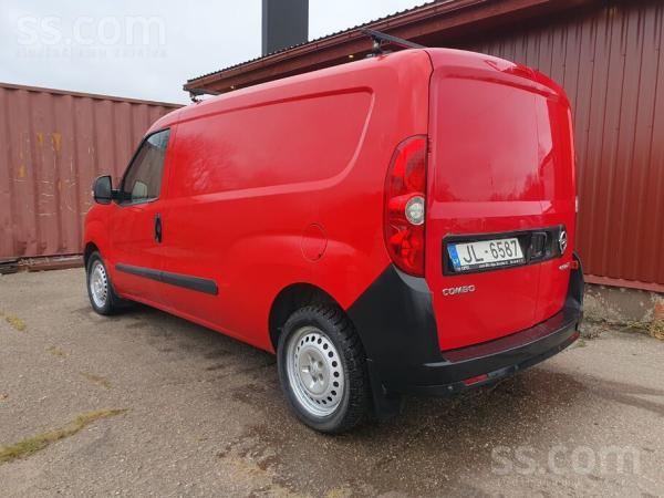 Red Opel Combo 2013 in Liepaja, with an engine capacity of 1.30 L and mileage of 237 thousand km for 3450 €, photo 2 on AUTOMOTO.COM.LV