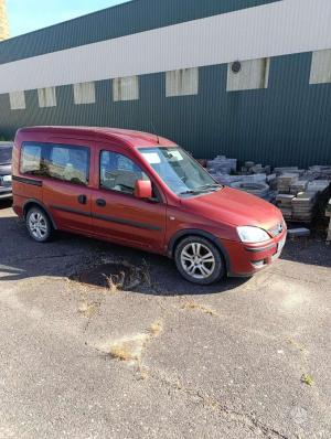 Red Opel Combo 2006 in Plunge, with an engine capacity of 1.25 L and mileage of 0 thousand km for 650 €, photo 5 on AUTOMOTO.COM.LV