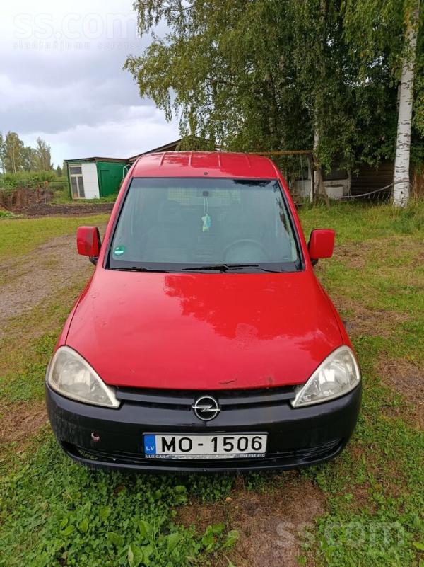 Red Opel Combo 2007 in Riga, with an engine capacity of 1.30 L and mileage of 336 thousand km for 1800 €, photo 4 on AUTOMOTO.COM.LV