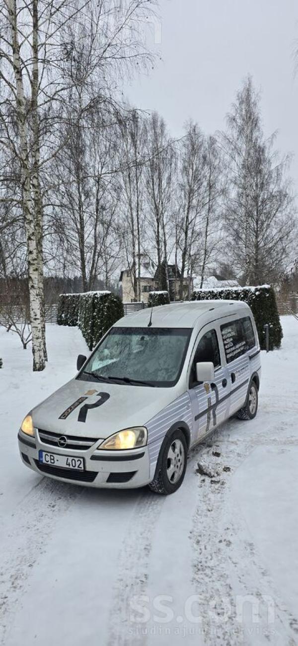 Sarkans Opel Combo 2010 Jelgava, ar dzinēja tilpumu 1.70 L un nobraukumu 487 tūkst. km par 1950 €, foto 1 vietnē AUTOMOTO.COM.LV