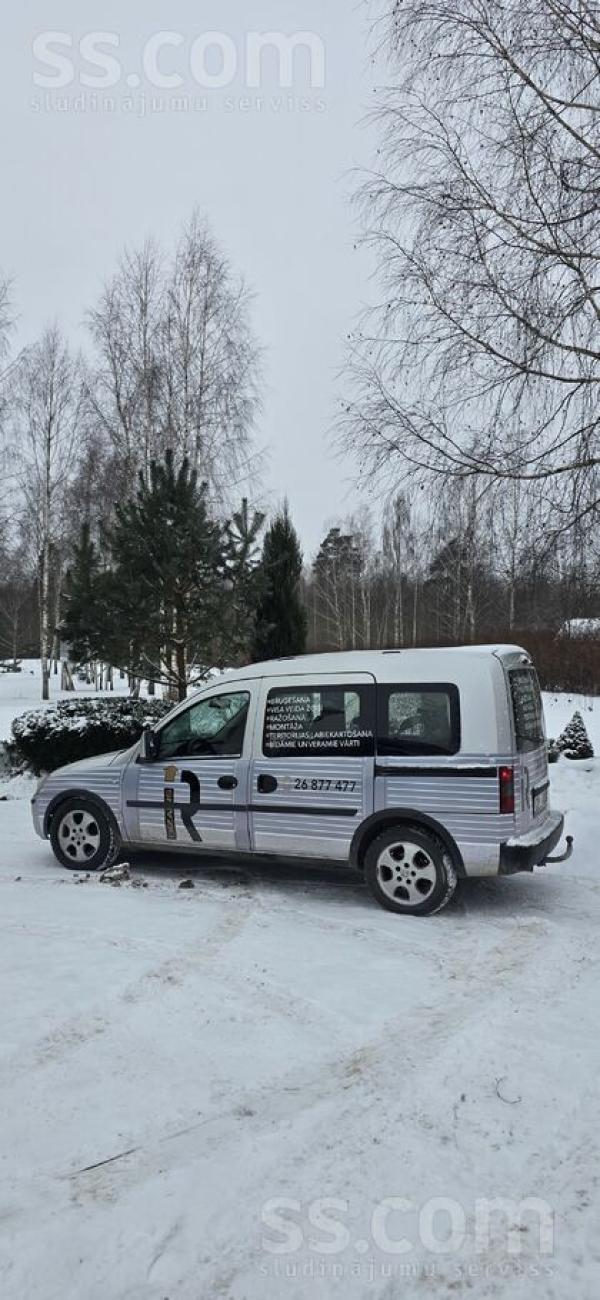 Sarkans Opel Combo 2010 Jelgava, ar dzinēja tilpumu 1.70 L un nobraukumu 487 tūkst. km par 1950 €, foto 2 vietnē AUTOMOTO.COM.LV