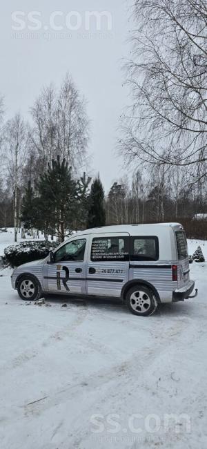 Sarkans Opel Combo 2010 Jelgava, ar dzinēja tilpumu 1.70 L un nobraukumu 487 tūkst. km par 1950 €, foto 2 vietnē AUTOMOTO.COM.LV