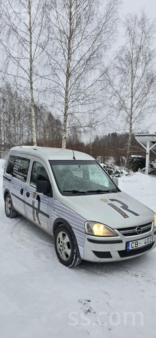 Sarkans Opel Combo 2010 Jelgava, ar dzinēja tilpumu 1.70 L un nobraukumu 487 tūkst. km par 1950 €, foto 3 vietnē AUTOMOTO.COM.LV