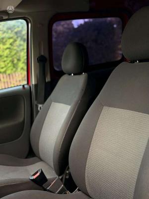 Sarkans Opel Combo 2010 Viļņa, ar dzinēja tilpumu 1.36 L un nobraukumu 175 tūkst. km par 1850 €, foto 15 vietnē AUTOMOTO.COM.LV