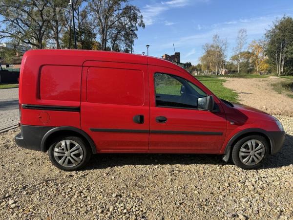 Sarkans Opel Combo 2011 Rēzekne, ar dzinēja tilpumu 1.30 L un nobraukumu 265 tūkst. km par 2200 €, foto 5 vietnē AUTOMOTO.COM.LV