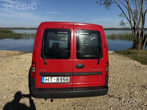 Sarkans Opel Combo 2011 Rēzekne, ar dzinēja tilpumu 1.30 L un nobraukumu 265 tūkst. km par 2200 €, foto 8 vietnē AUTOMOTO.COM.LV