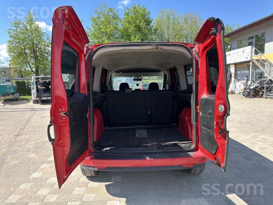 Sarkans Opel Combo 2012 Ogre, ar dzinēja tilpumu 1.30 L un nobraukumu 348 tūkst. km par 2900 €, foto 11 vietnē AUTOMOTO.COM.LV