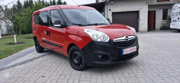 Red Opel Combo 2017 in Siauliai, with an engine capacity of 1.60 L and mileage of 22215 thousand km for 5700 €, photo 4 on AUTOMOTO.COM.LV