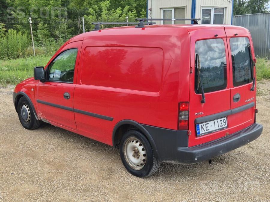 Red Opel Combo 2011 in Riga, with an engine capacity of 1.30 L and mileage of 0 thousand km for 2350 €, photo 5 on AUTOMOTO.COM.LV