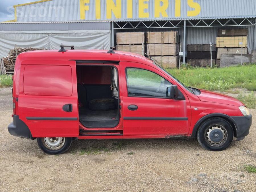 Red Opel Combo 2011 in Riga, with an engine capacity of 1.30 L and mileage of 0 thousand km for 2350 €, photo 7 on AUTOMOTO.COM.LV