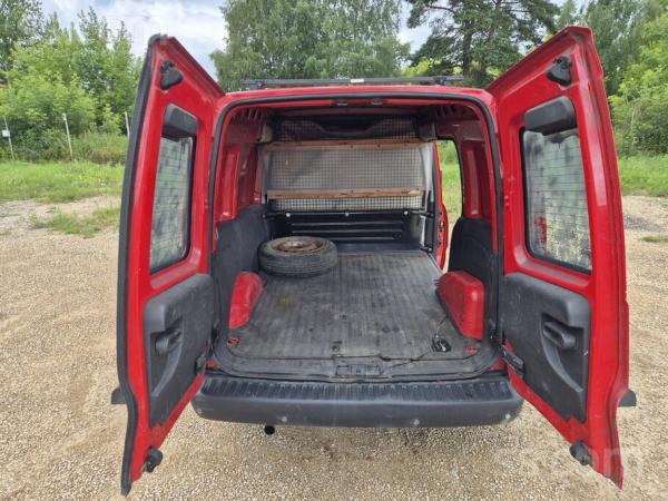 Sarkans Opel Combo 2011 Rīga, ar dzinēja tilpumu 1.30 L un nobraukumu 0 tūkst. km par 2350 €, foto 7 vietnē AUTOMOTO.COM.LV