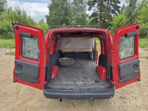 Red Opel Combo 2011 in Riga, with an engine capacity of 1.30 L and mileage of 0 thousand km for 2350 €, photo 9 on AUTOMOTO.COM.LV