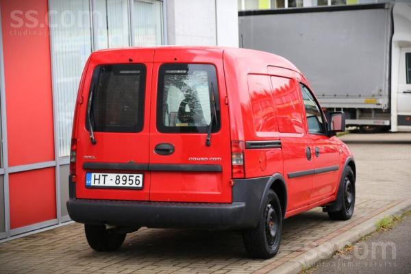 Opel Combo 2011 Rīga vietnē Sarkans Opel Combo 2011 Rīga, ar dzinēja tilpumu 1.20 L un nobraukumu 265 tūkst. km par 2195 €, foto 7 vietnē AUTOMOTO.COM.LV