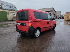 Sarkans Opel Combo 2015 Jēkabpils, ar dzinēja tilpumu 1.30 L un nobraukumu 331 tūkst. km par 2300 €, foto 4 vietnē AUTOMOTO.COM.LV