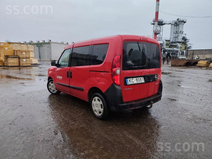 Sarkans Opel Combo 2015 Jēkabpils, ar dzinēja tilpumu 1.30 L un nobraukumu 331 tūkst. km par 2300 €, foto 5 vietnē AUTOMOTO.COM.LV