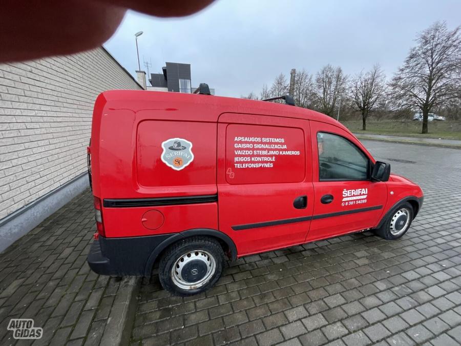 Sarkans Opel Combo 2011 Anykščiai, ar dzinēja tilpumu 1.30 L un nobraukumu 257 tūkst. km par 550 €, foto 4 vietnē AUTOMOTO.COM.LV