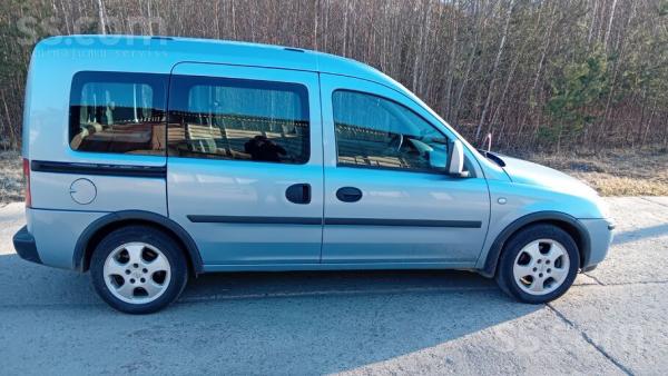 Opel Combo 2006 Rīga, ar dzinēja tilpumu 1.70 L un nobraukumu 247 tūkst. km par 3300 €, foto 3 vietnē AUTOMOTO.COM.LV