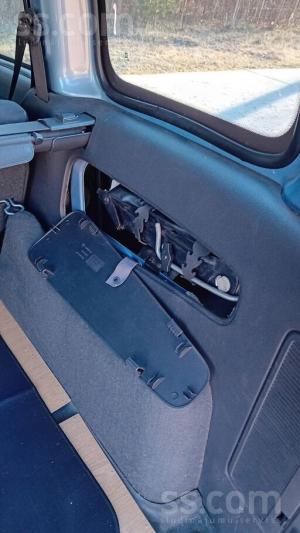 Opel Combo 2006 in Riga, with an engine capacity of 1.70 L and mileage of 247 thousand km for 3300 €, photo 19 on AUTOMOTO.COM.LV
