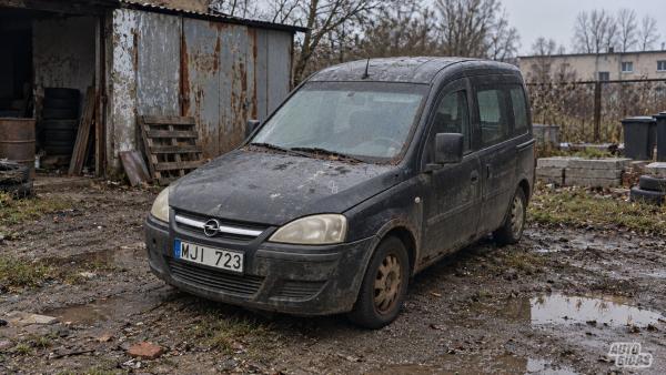 Опель Комбо груз.-пасс. 2004 в Вильнюс, объемом двигателя 1.20 л и пробегом 333 тыс. км за 1000 €, фото 4 на AUTOMOTO.COM.LV
