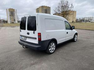 White Opel Combo 2004 in Panevezys, with an engine capacity of 1.70 L and mileage of 350 thousand km for 1250 €, photo 3 on AUTOMOTO.COM.LV