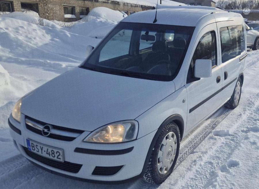 Balts Opel Combo 2010 Klaipėda, ar dzinēja tilpumu 1.30 L un nobraukumu 254 tūkst. km par 2350 €, foto 2 vietnē AUTOMOTO.COM.LV
