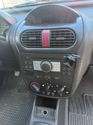 White Opel Combo 2010 in Telschi, with an engine capacity of 1.30 L and mileage of 250 thousand km for 2239 €, photo 8 on AUTOMOTO.COM.LV