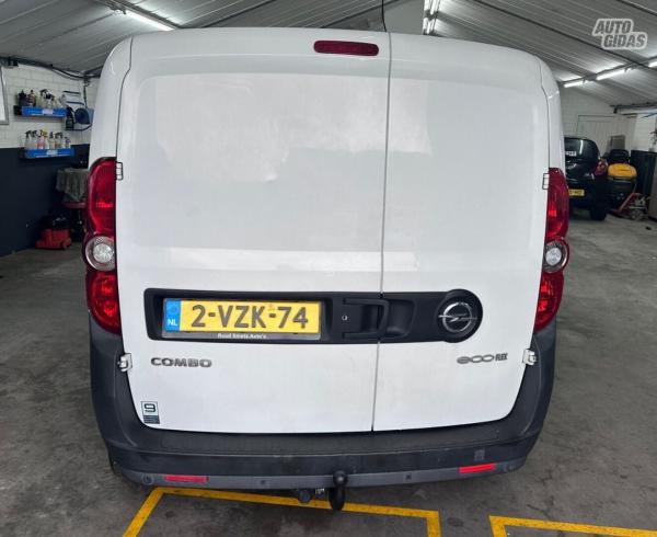 Balts Opel Combo 2012 Ariogala, ar dzinēja tilpumu 1.30 L un nobraukumu 300 tūkst. km par 2800 €, foto 3 vietnē AUTOMOTO.COM.LV