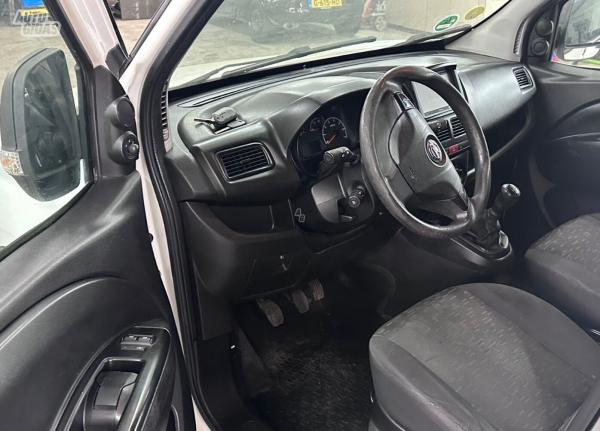 Balts Opel Combo 2012 Ariogala, ar dzinēja tilpumu 1.30 L un nobraukumu 300 tūkst. km par 2800 €, foto 7 vietnē AUTOMOTO.COM.LV