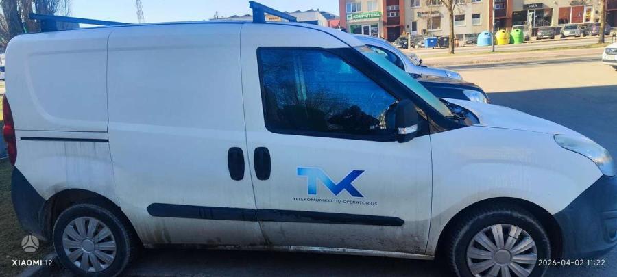 Balts Opel Combo 2012 Viļņa, ar dzinēja tilpumu 1.25 L un nobraukumu 200 tūkst. km par 2200 €, foto 3 vietnē AUTOMOTO.COM.LV
