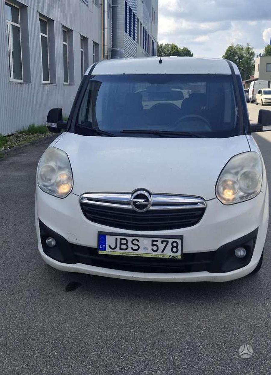 Balts Opel Combo 2015 Kauņa, ar dzinēja tilpumu 1.60 L un nobraukumu 380 tūkst. km par 3500 €, foto 1 vietnē AUTOMOTO.COM.LV