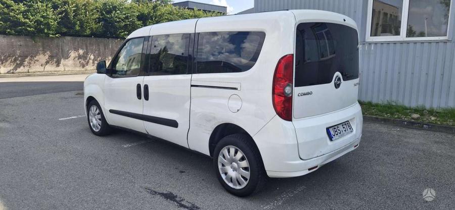Balts Opel Combo 2015 Kauņa, ar dzinēja tilpumu 1.60 L un nobraukumu 380 tūkst. km par 3500 €, foto 5 vietnē AUTOMOTO.COM.LV