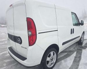 White Opel Combo 2016 in Marijampole, with an engine capacity of 1.25 L and mileage of 147 thousand km for 4200 €, photo 5 on AUTOMOTO.COM.LV