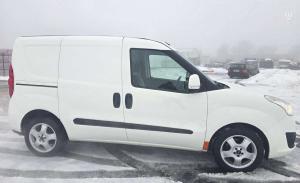 White Opel Combo 2016 in Marijampole, with an engine capacity of 1.25 L and mileage of 147 thousand km for 4200 €, photo 6 on AUTOMOTO.COM.LV